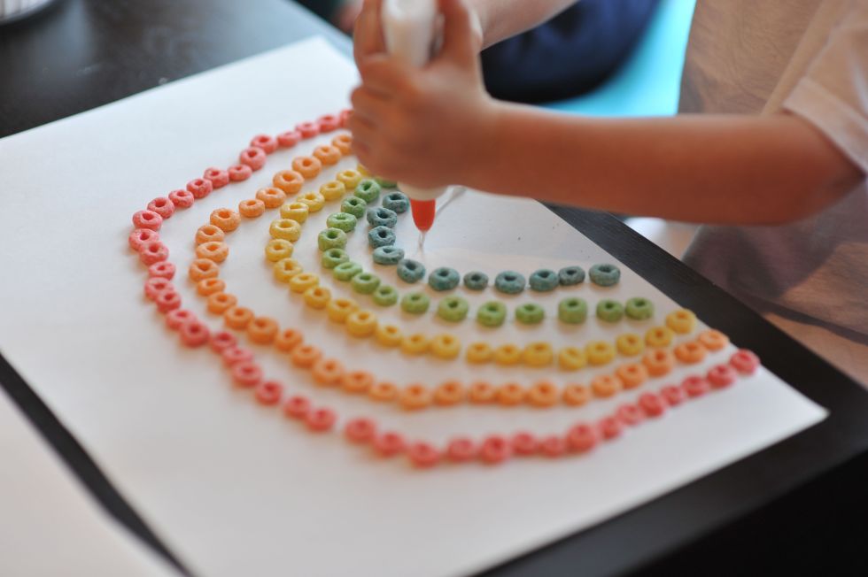 Fruit Loop Art | mommyapolis